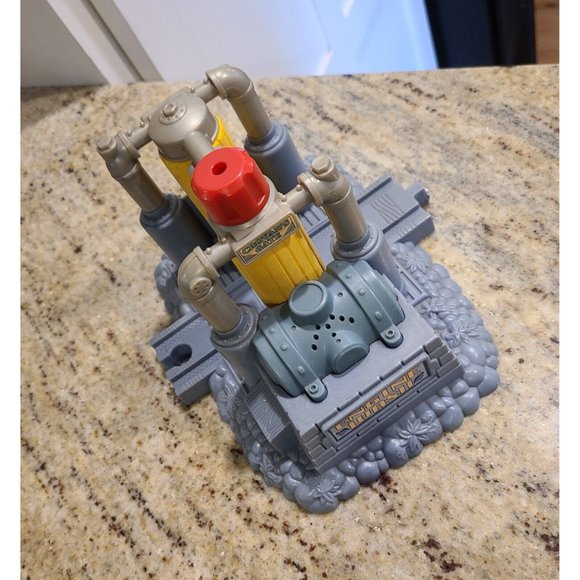 Thomas the Train | Toys | Thomas The Train Engine Wash Crovans Gate 204 ...